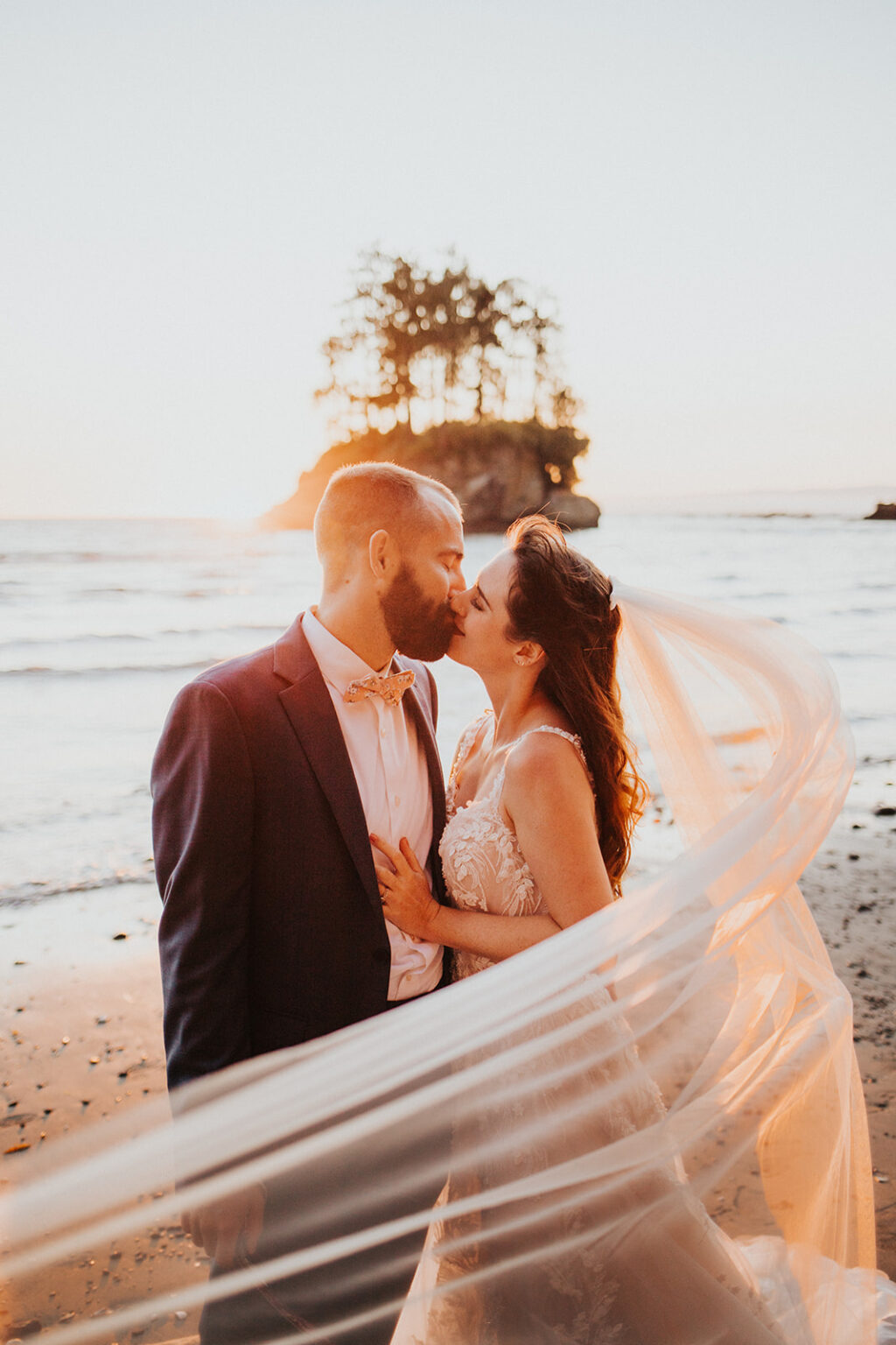 How to Elope in Olympic National Park Elopement | Showit Blog