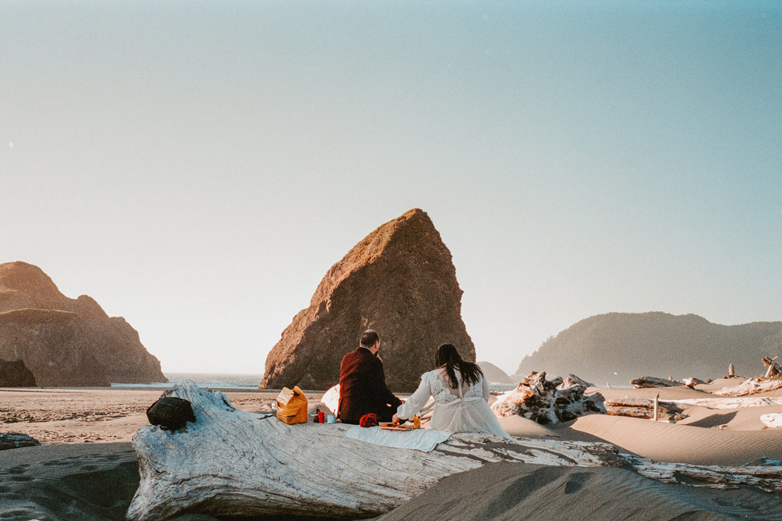 Keyhole Arch Oregon Coast Elopement | Showit Blog
