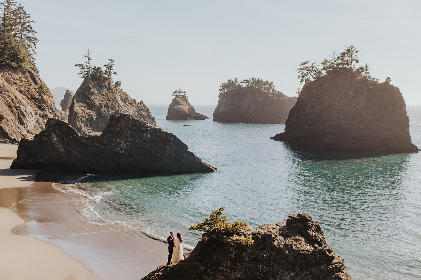 Keyhole Arch Oregon Coast Elopement | Showit Blog