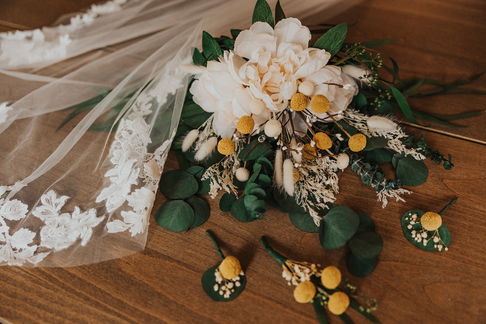 How to Schedule a Full Day Elopement - Venturing Vows